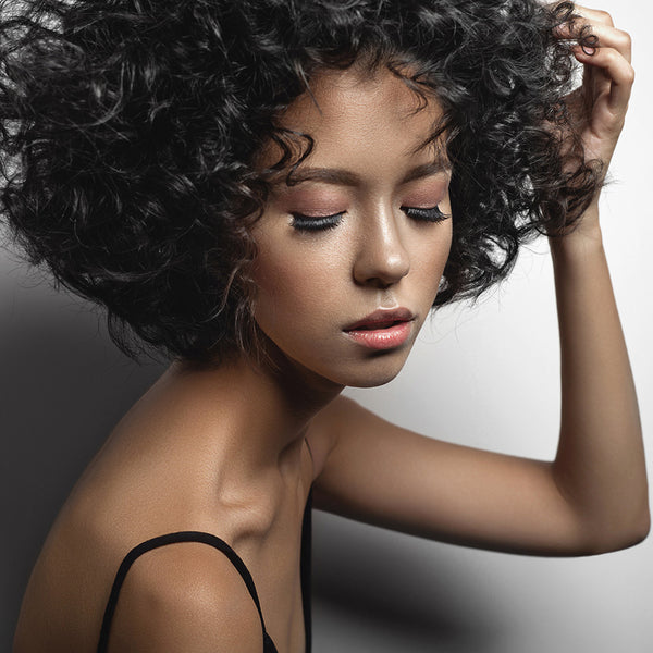Naturally Curly Hair Tips For Summer Humidity - FHI Heat™